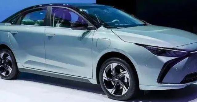 几何G6/M6搭华为系统！预售15.28-17.48万元_腾讯新闻