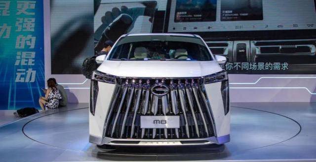 腾势D9双动力，红旗HQ9预售价40万起，4款中国品牌豪华MPV推荐_腾讯新闻