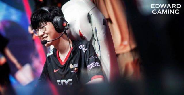 EDG 3-2 RNG 让二追三！EDG晋级S12全球总决赛_腾讯新闻