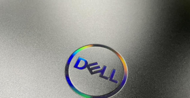 戴尔游匣G16游戏本实测 16寸屏幕搭配cherry机械键盘_腾讯新闻