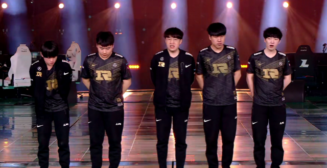 RNG横扫WE成为LPL三号种子！连续三局碾压，WE九连败掉入败者组_腾讯新闻