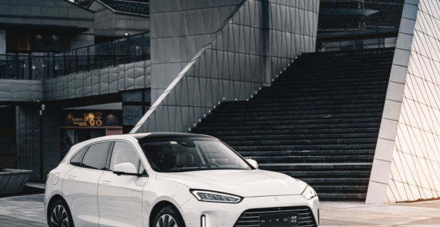 含智舱智驾5大亮点，问界M5迎来OTA升级_腾讯新闻