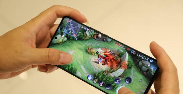 1499元起！荣耀X40系列正式发布：微曲面屏＋高端设计_腾讯新闻