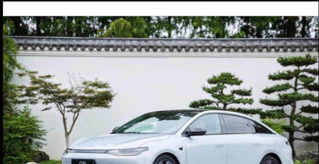 3.66秒加速，717公里续航，5米车长，零跑C01订单破6万！_腾讯新闻