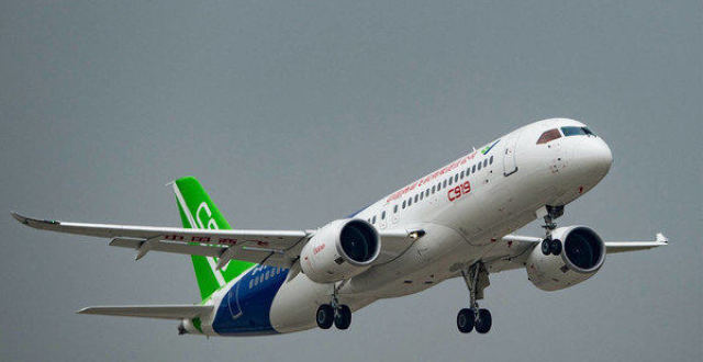 国产大飞机C919即将取证交付，已累计有28家客户815架订单_腾讯新闻