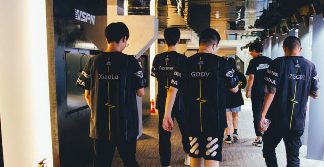 PCL包揽APL前3，4AM王哥透露PCS7仍是替补，亚太赛区出现黑马_腾讯新闻