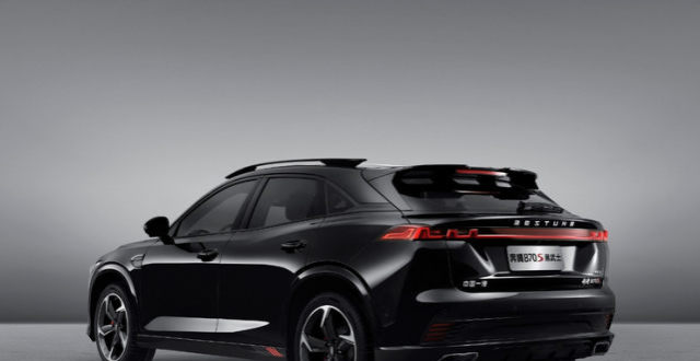 奔腾B70S黑武士共创版 重新定义10万级别轿跑SUV_腾讯新闻