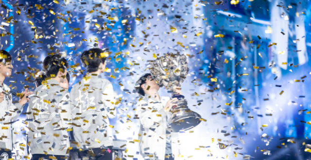 “踩着RNG拿世界冠军？”小虎：我们拿到MSI冠军，等IG复刻S8剧本_腾讯新闻