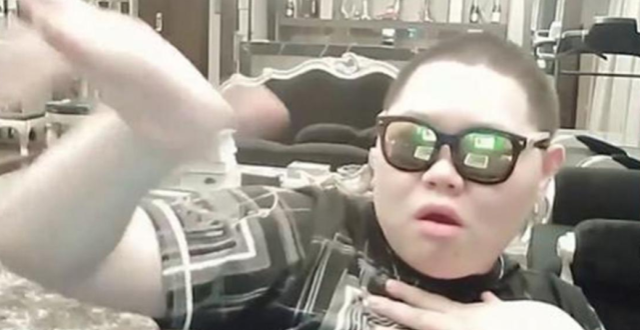 PDD回应YM打假赛：一个LPL名额上亿元，不比打假赛挣钱？_腾讯新闻