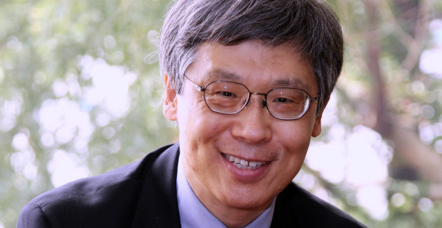 专访王德威：此汉学非彼汉学，小说是一种思维方式_腾讯新闻