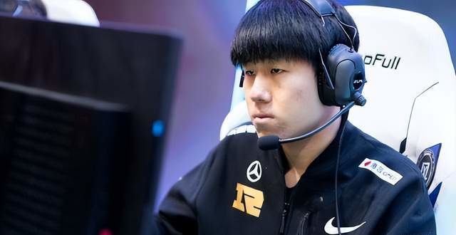 Deft绝命连跳轰炸RNG！网友：RNG垃圾BP整大活_腾讯新闻