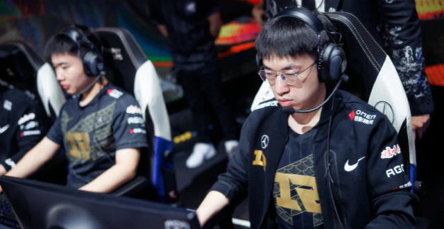 RNG打外卡还这么难？AJ发话JDG夺冠稳了：EDG没戏的_腾讯新闻