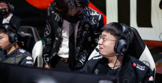 AJ透露内幕RNG必赢GEN没输过！宁王：Uzi已经不在了_腾讯新闻