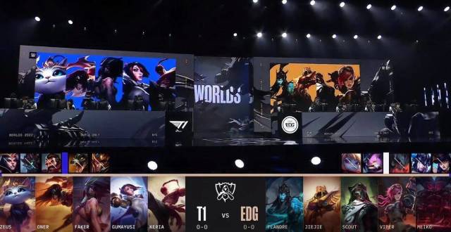 S12全球总决赛：Zeus剑姬打穿圣枪哥 T1二十二分钟速胜EDG_腾讯新闻