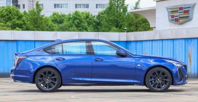 有它在，奥迪A4L不香了，起步237马力＋10AT，实拍凯迪拉克CT5_腾讯新闻