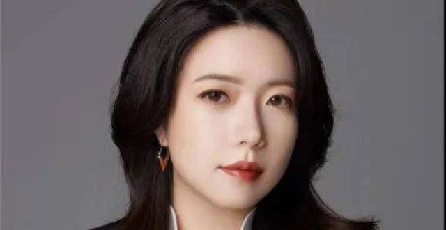 Babycare 首席品牌官 Iris 加入2022灵眸奖评审团_腾讯新闻