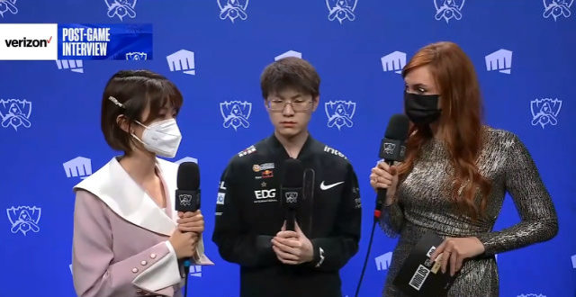 DRX晋级后Deft泪洒舞台，Meiko接受采访声称：希望明年还有机会_腾讯新闻