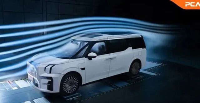 车长超5米2，霸气如劳斯莱斯，李想都忍不住质疑！极氪009让理想L9害怕？_腾讯新闻