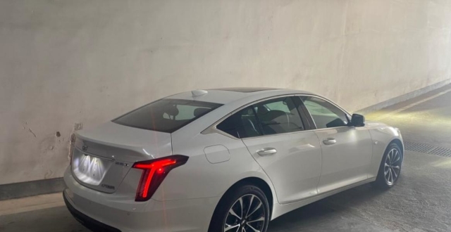 凯迪拉克再降身段，1.5T的CT5，对手不是BBA，是雅阁迈腾_腾讯新闻