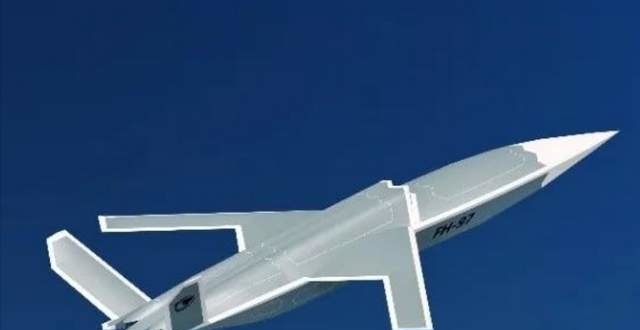 歼20“忠诚僚机”这么大？FH-97A无人机首次曝光，体型超过彩虹7_腾讯新闻