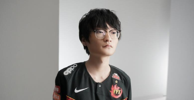 LOL：Uzi惜败，全明星票数被Theshy反超，FPX超话揭露内幕_腾讯新闻