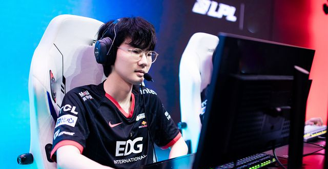 LOL：RNG中野续约，DRX三人反水，Shadow拿Viper抬价_腾讯新闻