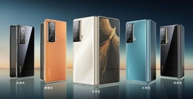 荣耀Magic Vs正式发布，售价7499元起_腾讯新闻