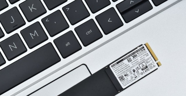 创新晶栈Xtacking 2.0技术赋能商用产品 长江存储PC300固态硬盘评测_腾讯新闻