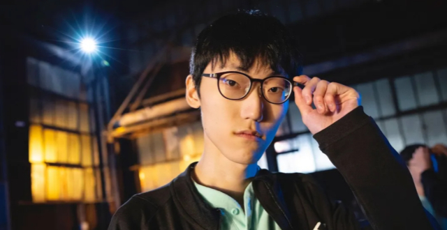 到底是谁毁了他？韩媒记者：S10冠军上单Nuguri决定退役_腾讯新闻