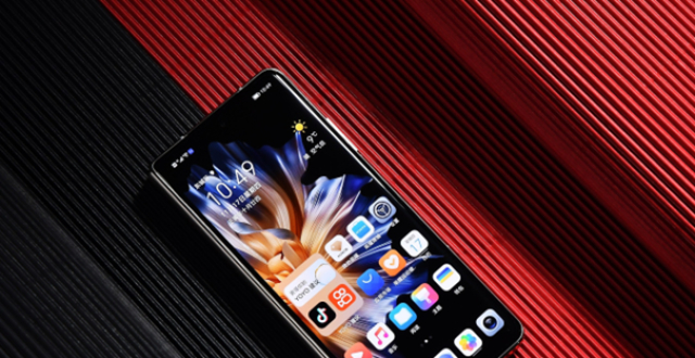 荣耀Magic Vs开启首销 7499元起成真香折叠屏_腾讯新闻