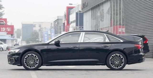 奥迪A6L PHEV：配2.0T插混动力，油耗2.1L，还能上绿牌_腾讯新闻