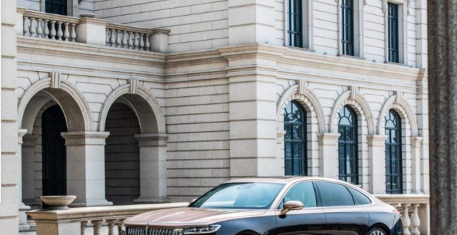 开红旗H9有面儿，还是开凯迪拉克CT6有范儿？_腾讯新闻