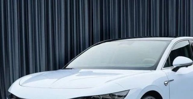 蔚来ET7危险 岚图追光12月15日发布_腾讯新闻