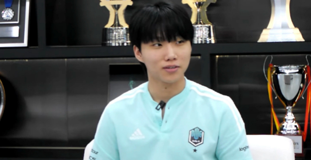 deft坦白最幸福的一天：不是S12夺冠而是在EDG_腾讯新闻