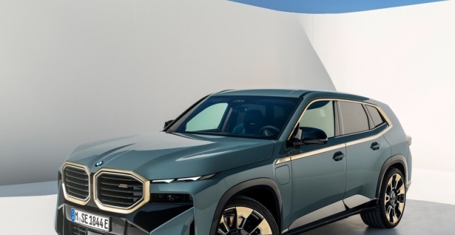 宝马XM售230万 4.4T插混SUV/4.3秒破百_腾讯新闻