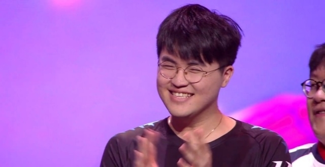 LPL：FPX耻辱一战，主播队创造历史，剑姬三次单杀，下轮对战EDG_腾讯新闻