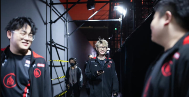 梓墨未去AG，EDGM更换打野！KPL转会新瓜曝光，TTG要挂牌多人_腾讯新闻