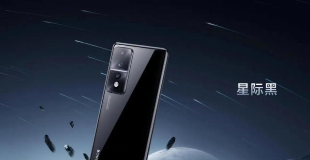 荣耀80GT刀法精准，配置精打细算，3299元的手机还在用塑料后盖！_腾讯新闻