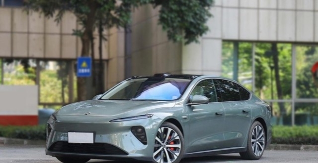 全系3秒级破百、标配空气悬架，蔚来ET7能否平替BBA？_腾讯新闻