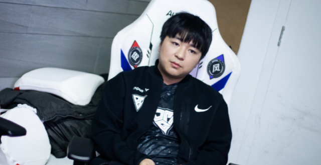 灯皇Light火力全开，WBG关键局力克OMG，Shanji赢得尊重_腾讯新闻