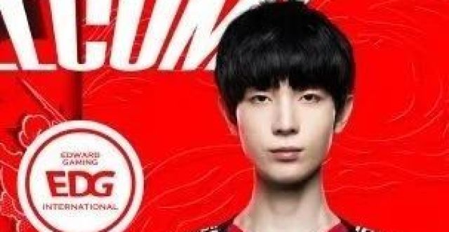 被喷进厂前主播就进过厂了！EDG新AD聊过去，曾靠打螺丝攒电脑_腾讯新闻