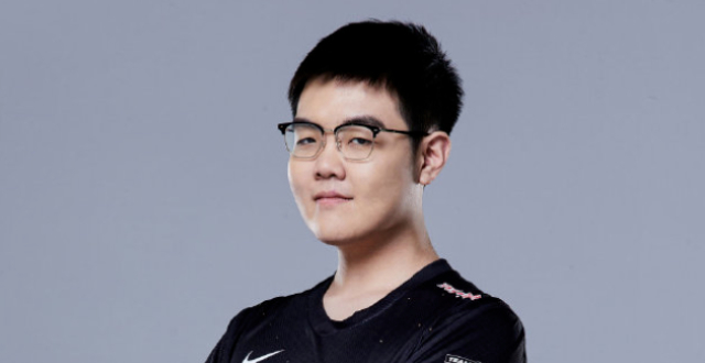 外媒评2022LOL前5选手：LCK包揽前三，LPL两人入选_腾讯新闻