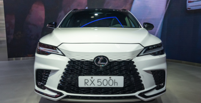 全新雷克萨斯RX：2.4T混动还是不如宝马，要卖70万往上？_腾讯新闻