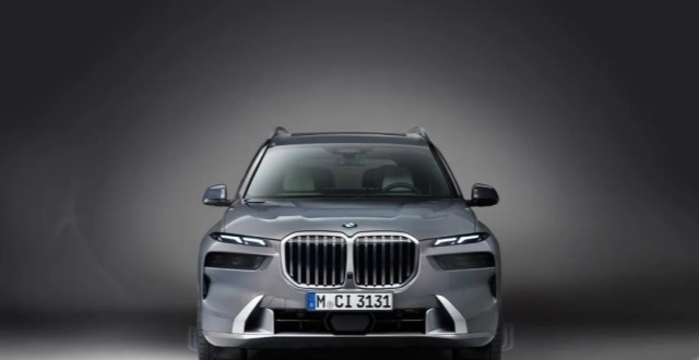 奶爸车角逐！理想L9对比X7，价格少一半，产品有差异，下克上？_腾讯新闻