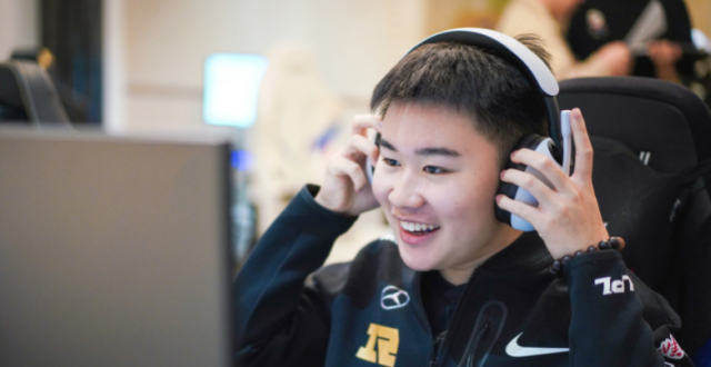 S级以上有四支队伍！957评级LPL队伍强度，RNG是A级_腾讯新闻