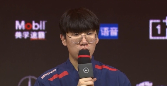 LPL开赛仅一天，Ruler就拿下五杀，双MVP完美首秀，赛后直接点菜_腾讯新闻