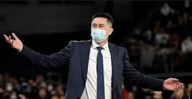 【CBA】广东队“双杀”辽宁队赢下“CBA春晚”，胡明轩再现FMVP风采_腾讯新闻