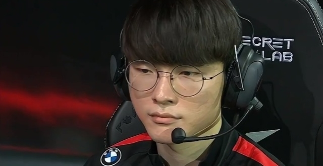 Faker队友走火入魔，T1爆出巨大隐患，年轻选手心态不正，绑架BP_腾讯新闻