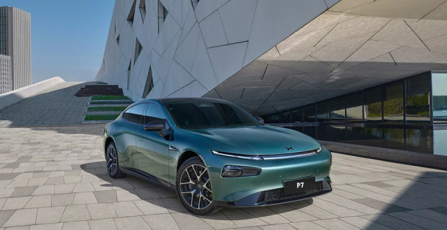 比特斯拉降完价更便宜，全新小鹏P7续航或超700km，没800V也行？_腾讯新闻
