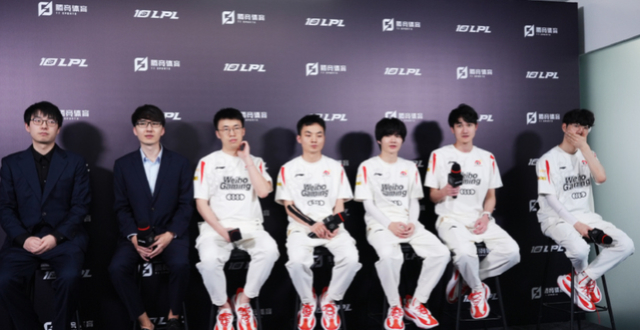 iG成最大黑马，超JDG、WBG居LPL榜首，WBG对阵TT有望三连胜_腾讯新闻